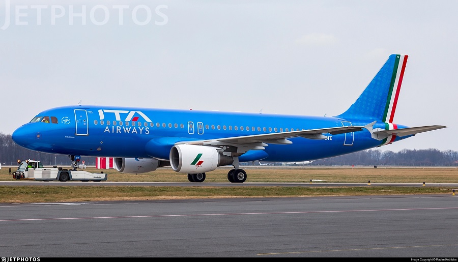 El primer avión con el nuevo diseño de ITA Airways (la ex Alitalia)