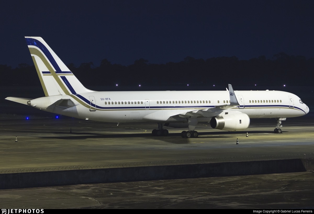 un hermoso Boeing 757 VIP de Grecia, de visita en Ezeiza