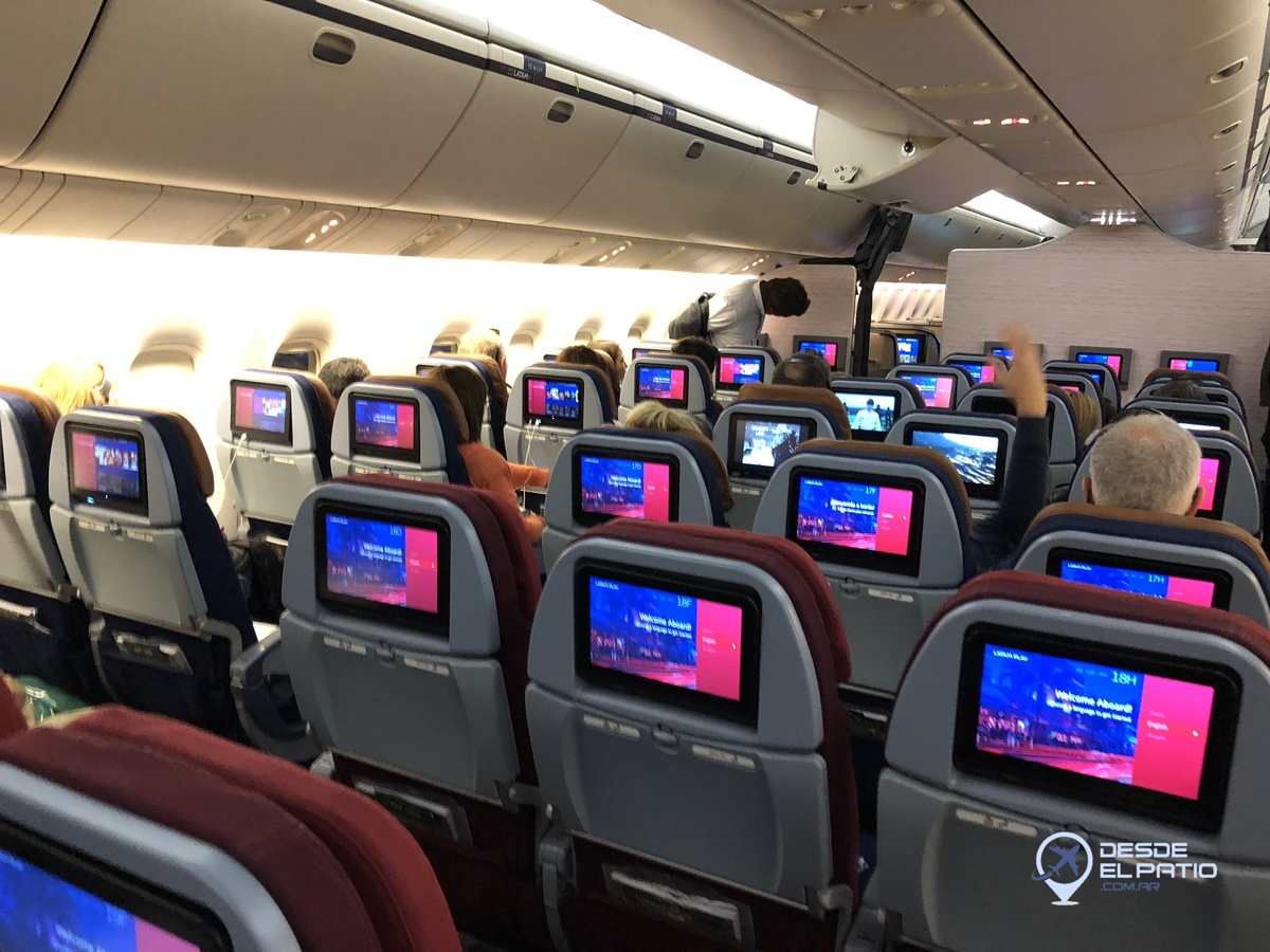 Reporte vuelo Buenos Aires a Miami por LATAM Argentina (con Interchange)