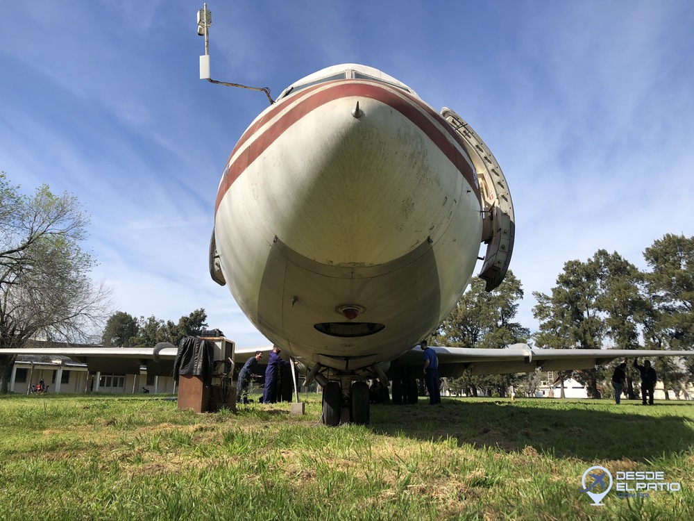 Visitando el BAC 1-11 que se está restaurando en el INAC CIATA de Morón